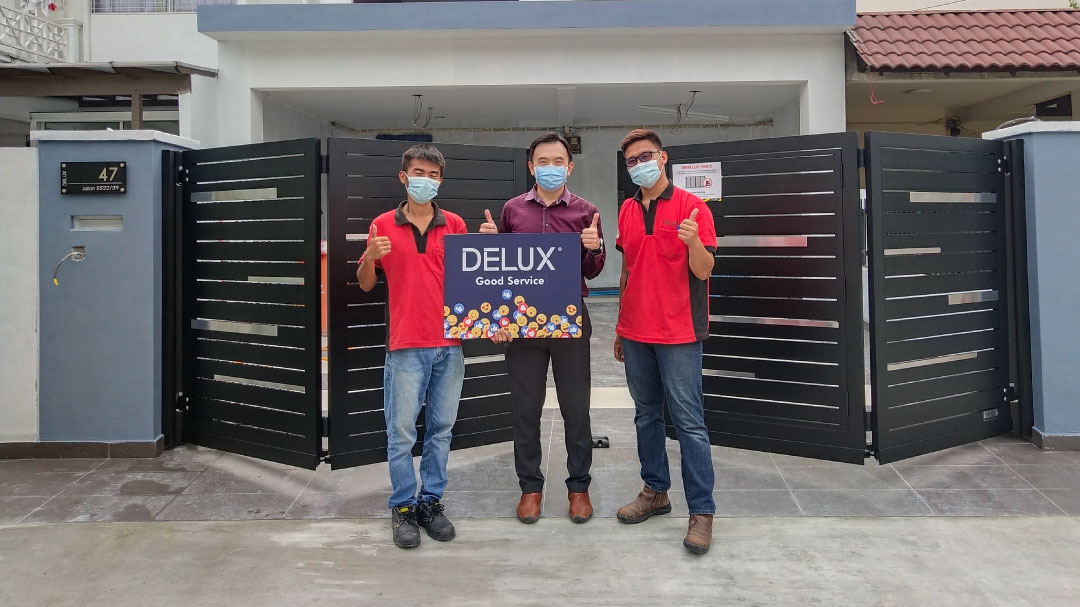 8 years customer. Bought I Delux Folding gate & 2 UniGates.